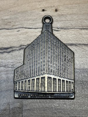 1985 First Wisconsin Bank Sheboygan, Wi. Key Fob *C801 | eBay