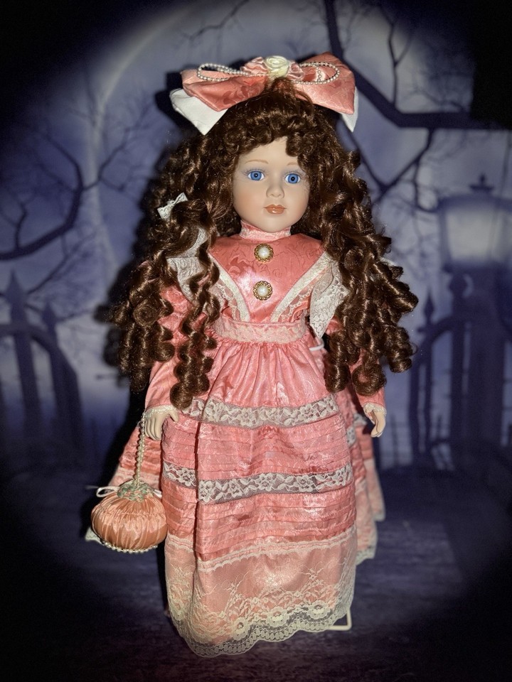 Paranormal Doll (Haunted Hunies Eliza) 19yrs, Psychic, Highly Active ...