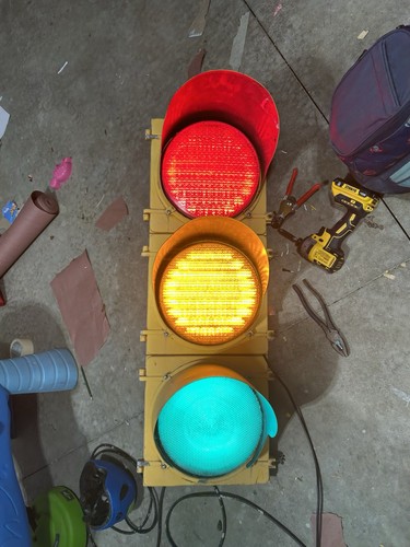 McCain 12” Aluminum LED Traffic Light Signal Stop Go Red Yellow Green ...