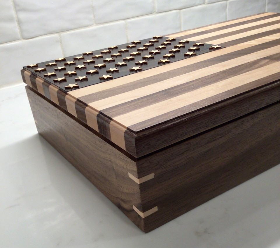 DELUXE CUSTOM Colt Python Anaconda box, Presentation Case, Walnut ...