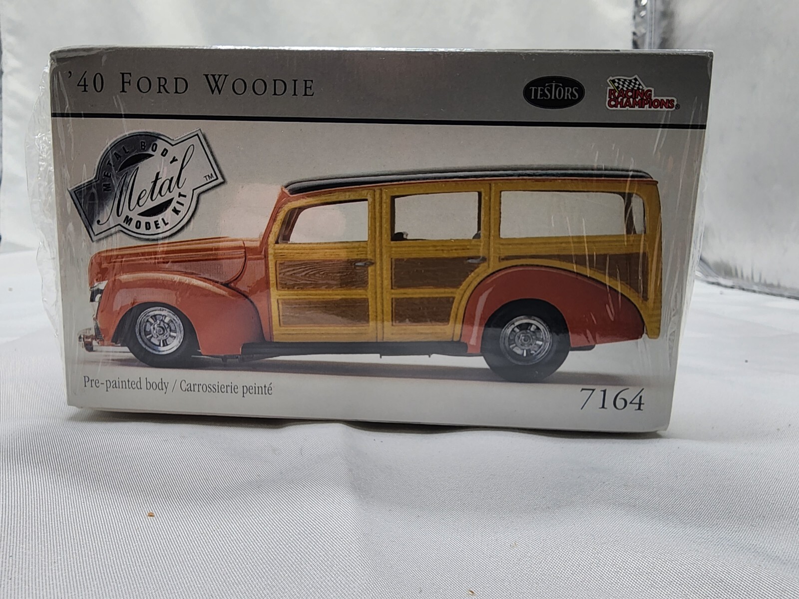 Vintage Model Car Kit : Testors Racing Champions Metal Body 1940 Ford ...