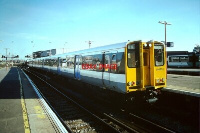 PHOTO CLASS 508 3-CAR EMU NO 508 203 EX-508 106 AT LONDON BRIDGE 11/08 ...