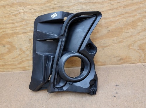 2016-2019 Toyota Highlander Front Bumper Right Fog Lamp Cover Bezel ...