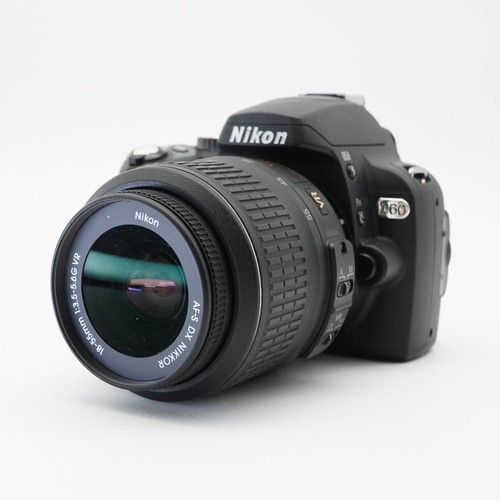 Nikon D60 2,031 shutters / AF-S DX NIKKOR 18-55mm F3.5-5.6 G VR Lens ...