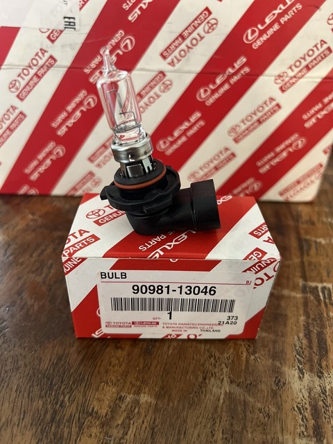 Genuine Toyota and Lexus Bulb 9098113046 OEM for sale online | eBay