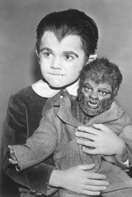 THE MUNSTERS BUTCH PATRICK 24x36 inch Poster | eBay