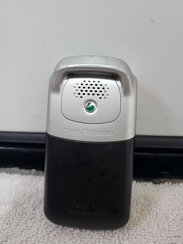 Sony Ericsson Walkman Flip Phone W300i Cingular Untested | eBay