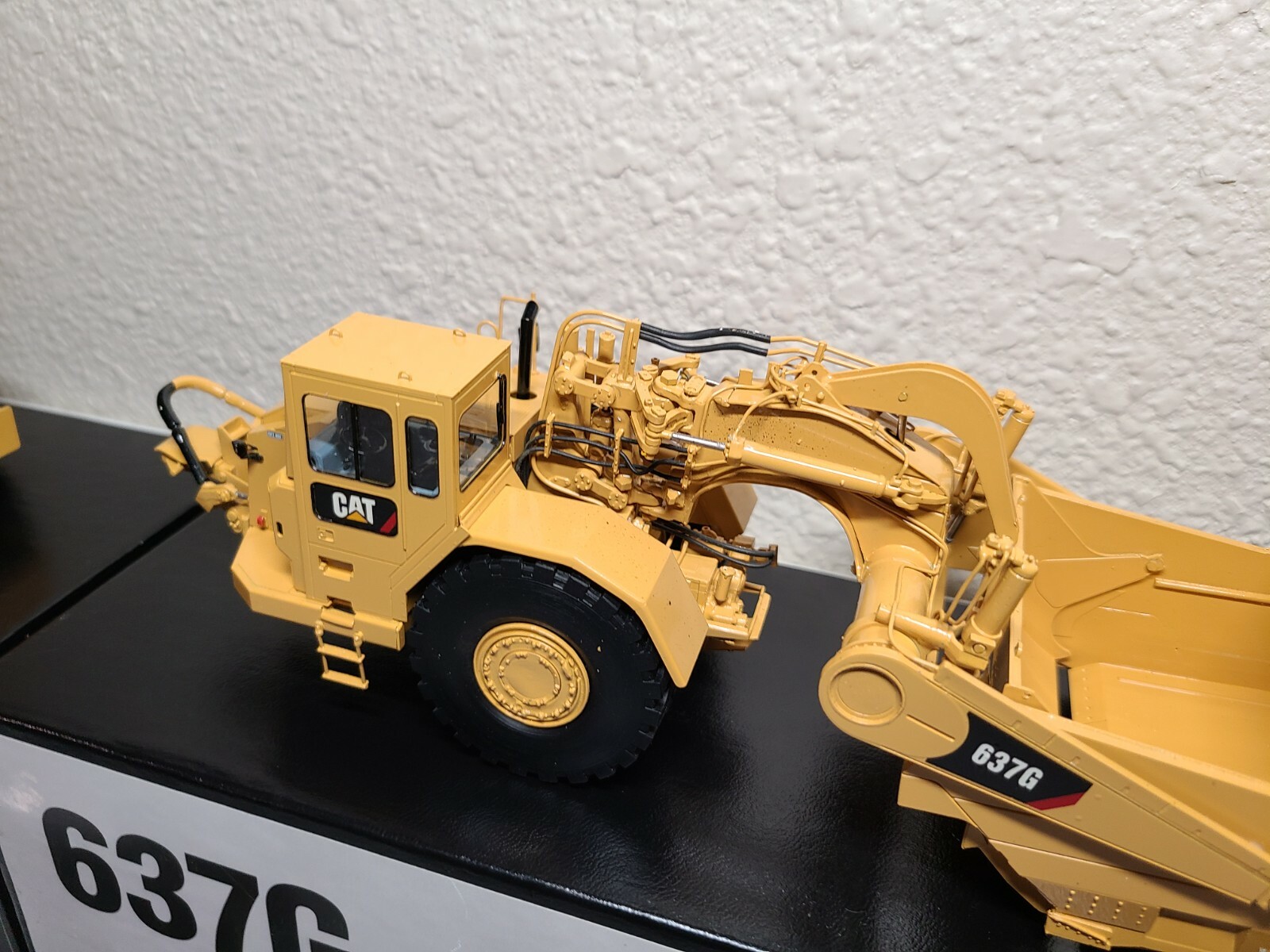 Caterpillar Cat 637G Push-Pull Scraper Set - Yellow - CCM Brass 1:48 ...