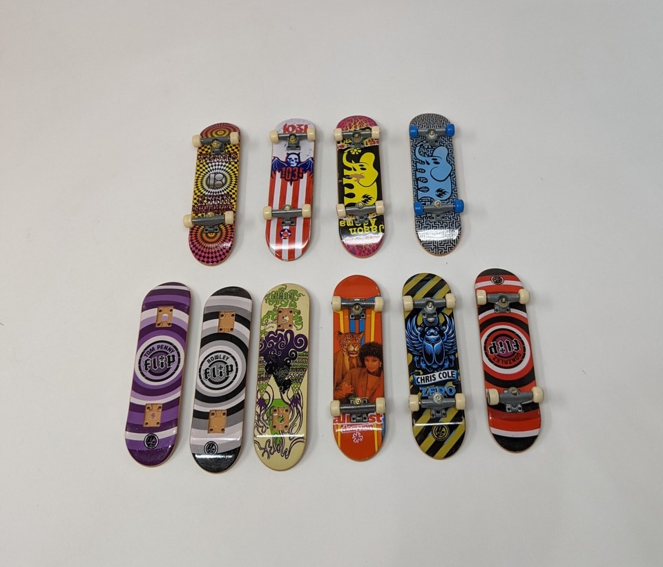 VTG Lot of 10 Tech Deck Fingerboard Skateboard w/ Carry Case Storage ...