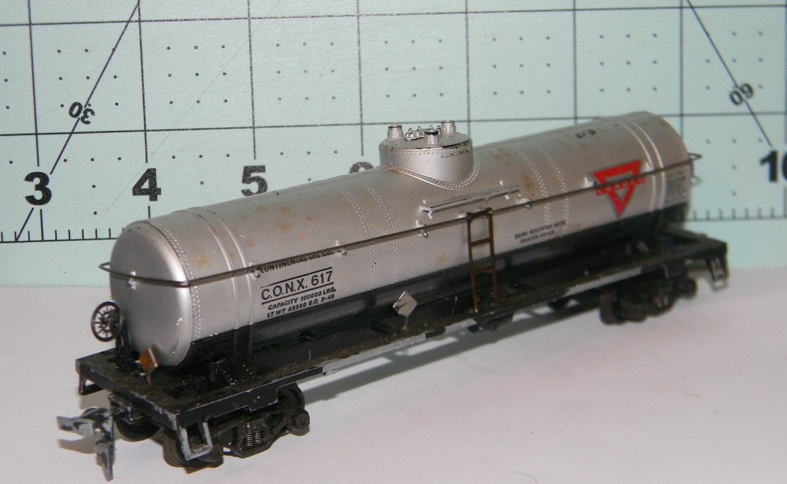Athearn Single Dome Tank Car ~ CONOCO ~ Die-cast Metal Chassis Rd# CONX ...