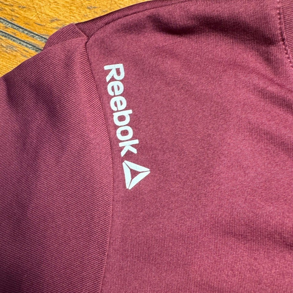 Reebok women's athletic burgundy v neck workout tshirt size small | eBay