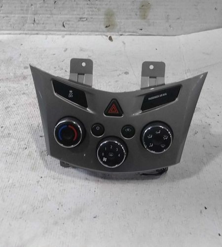 2016 Chevy Chevrolet Trax A/C Heater Temperature Control Assembly OEM ...