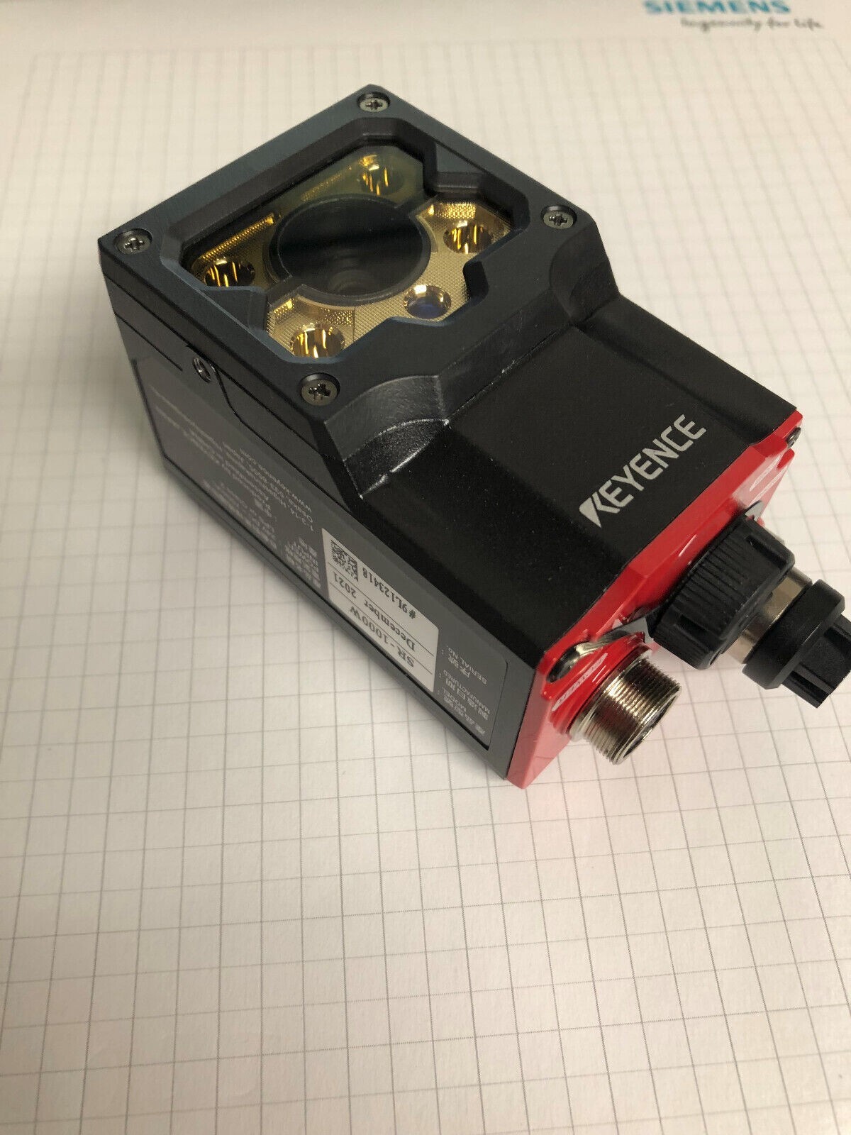 KEYENCE+SR-1000W+Autofocus+1d%2F2d+Wide+Field+Code+Reader for sale ...