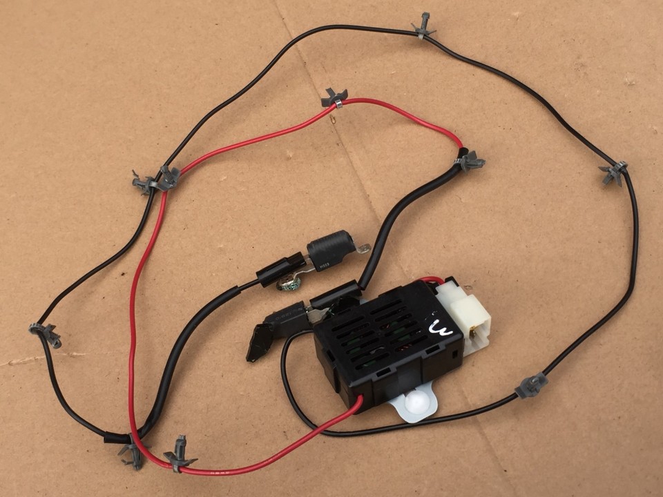 2014 Subaru Legacy 2.5L Outback Rear window Defrost Controller Module A ...