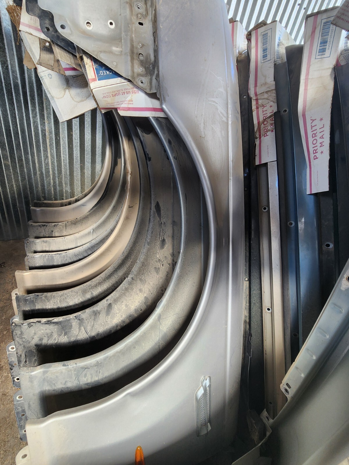 2004 2005 JAGUAR XJ8 XJ8L XJR VANDEN PLAS LEFT DRIVER FRONT FENDER # 3 ...