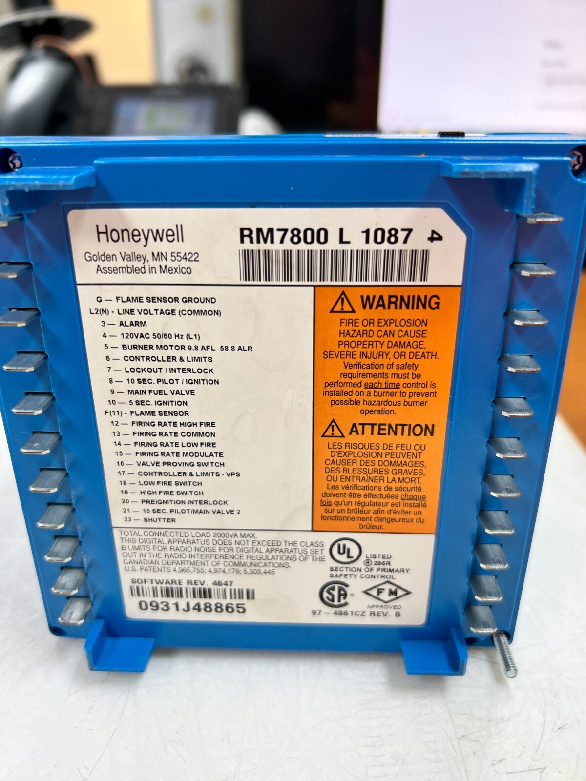 👀 HONEYWELL 120 VAC BURNER CONTROL RM7800L1087 / S7800A1142 ...