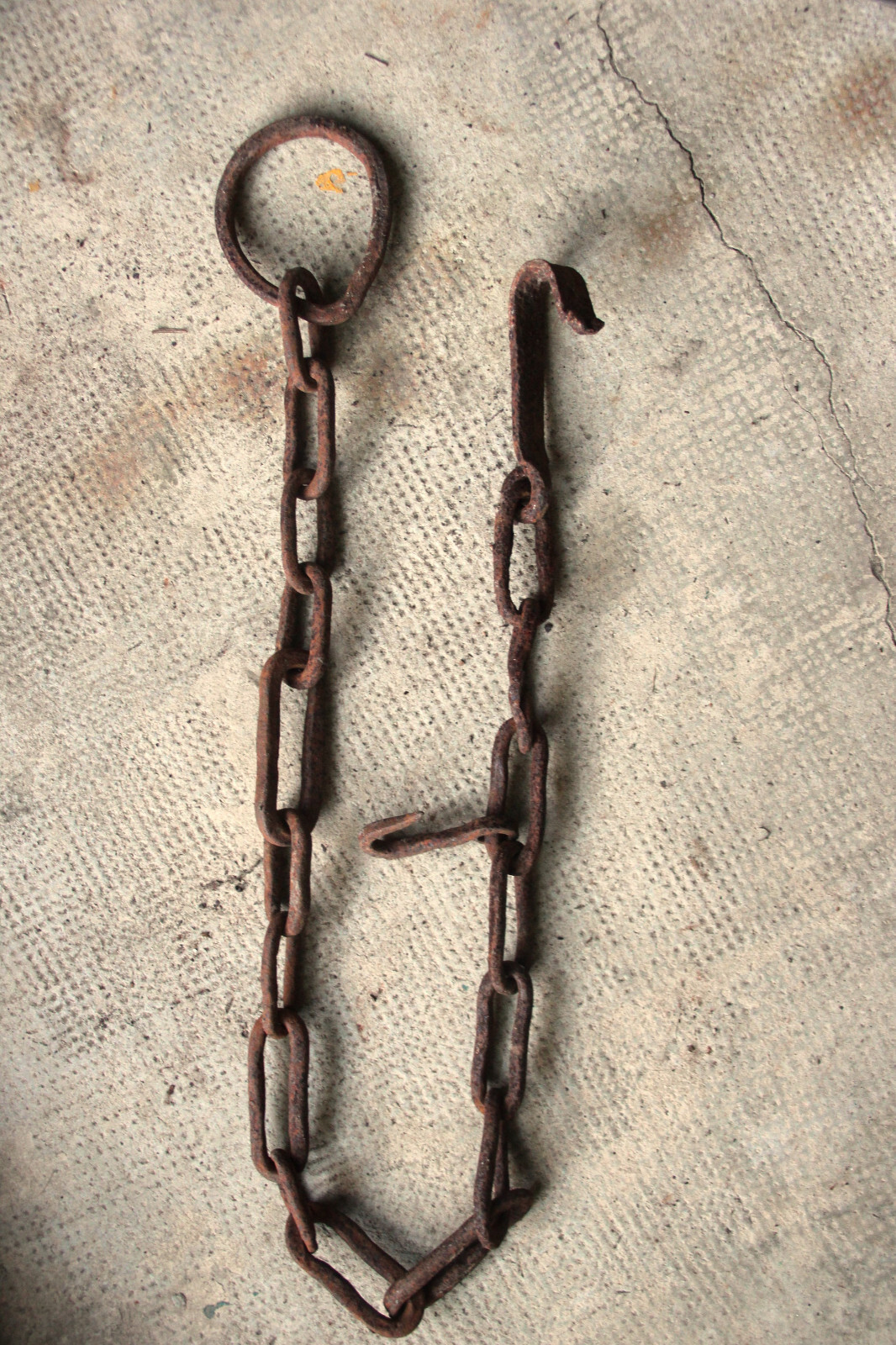 Ancienne grande chaîne en fer forgé avec anneau et crochets. | eBay