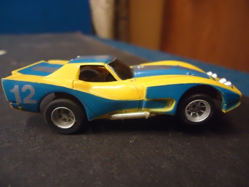 AFX Corvette GT Yellow Blue Magnatraction Flamethrower Correct chassis ...
