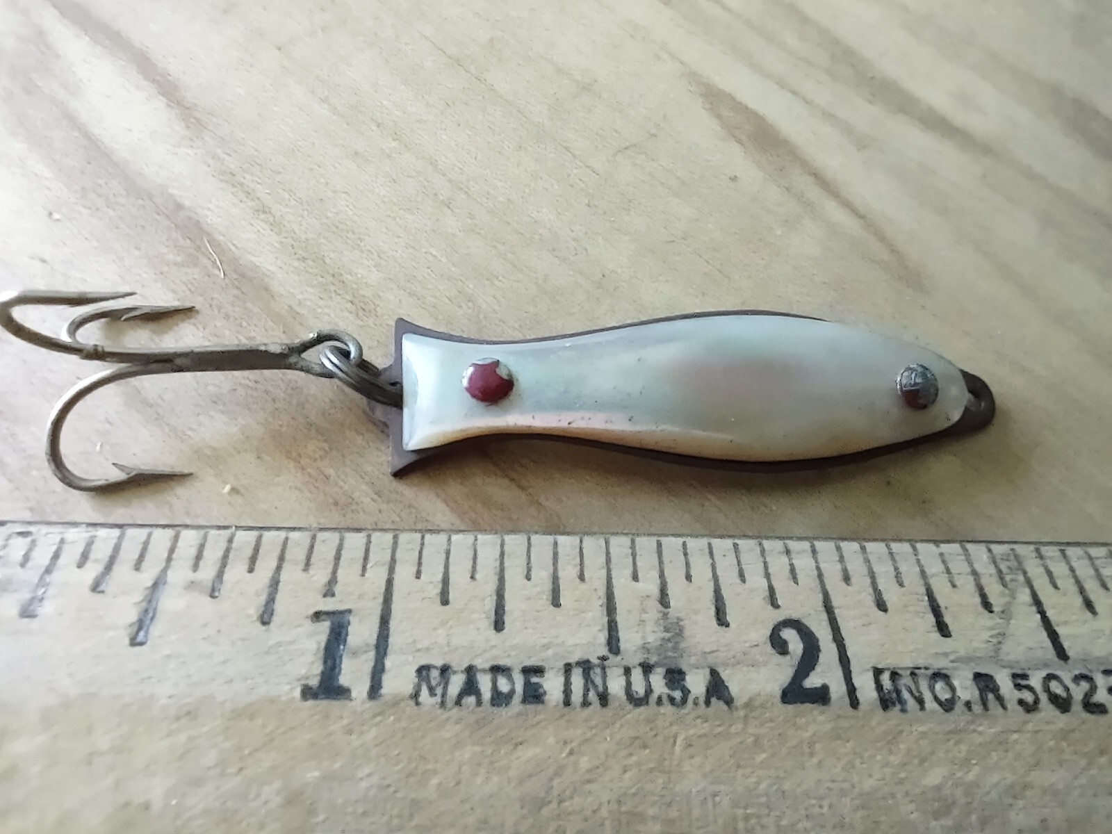 Vintage Fishing Lure Spoon Mother Of Pearl And Bonus Fly Line Cleaner ...
