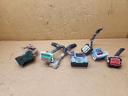 🏁 2011 Dodge Ram TIPM Totally Integrated Power Module Fuse Box Wire ...