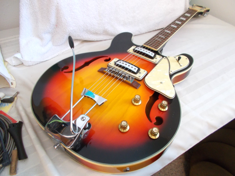 LYLE Vintage 1960's electric guitar 335 Style Sunburst looks great as ...