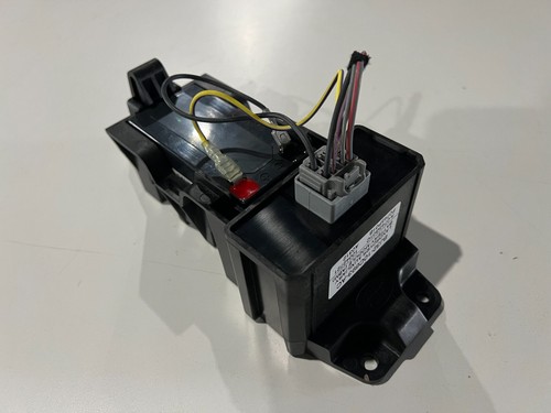 2012-2019 Range Rover Evoque Auxiliary Battery Module w/ Bracket ...