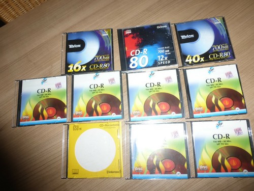 10 x CD - R mit Hüllen 9 x 700 MB 1 x 650 MB Tevion TIP | eBay.de