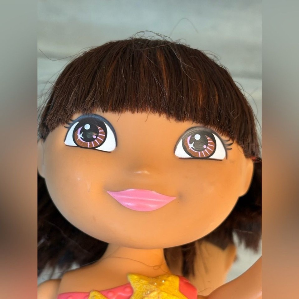 Mattel Dora the Explorer Mermaid Doll Blue Pink Yellow Tail Poseable ...