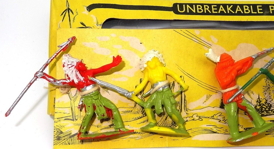 CRESCENT TOYS 'UNBREAKABLE POLYTHENE FIGURES' RED INDIANS - MINT BOXED ...