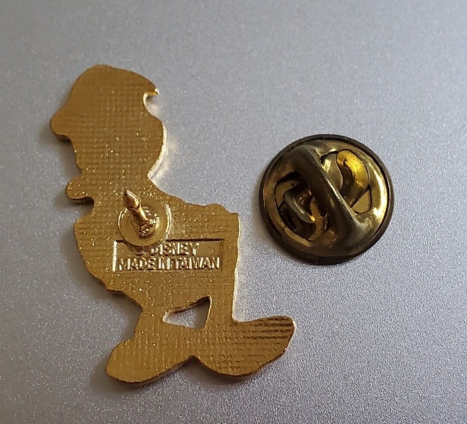 Vintage NEVER USED 90s Disney Classic Donald Duck Standing Lapel Pin | eBay
