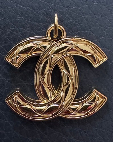 Chanel Zipper Pull/Charm Light All Gold 26mm | eBay