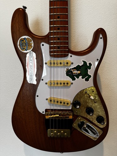 Jerry Garcia Alligator Tribute Guitar Stagger Lee Guitars Strat Alembic ...