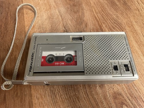 Realistic Micro-18 14-1042 Voice Actuated Microcassette Recorder 3 ...