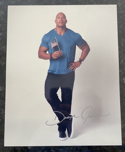 Dwayne Johnson The Rock Signed 8x10 autographed Flag WWE CHAMP ...