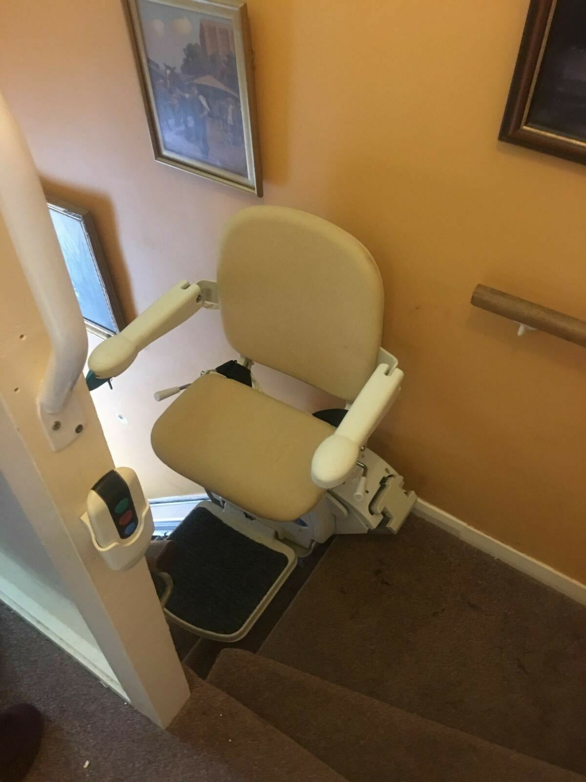 Handicare Simplicity Straight Recon Stairlift - Fully Fitted- 12 Months ...