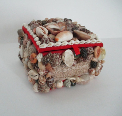 Vintage Seashell Encrusted Trinket Jewelry Box Bahamas Souvenir Red ...