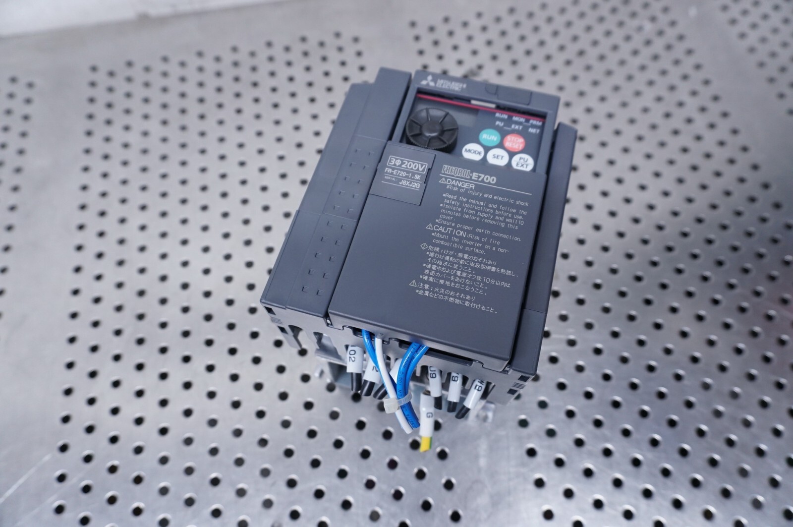 Mitsubishi FR-E720-1.5K 1.5kW 2HP E700 Inverter motor drive 3ph AC200 ...