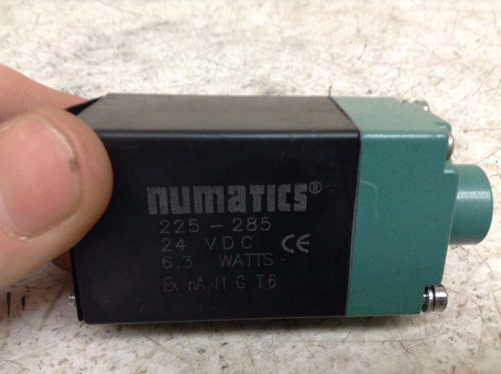 Numatics 225-285 Solenoid 24 VDC 225285 | eBay