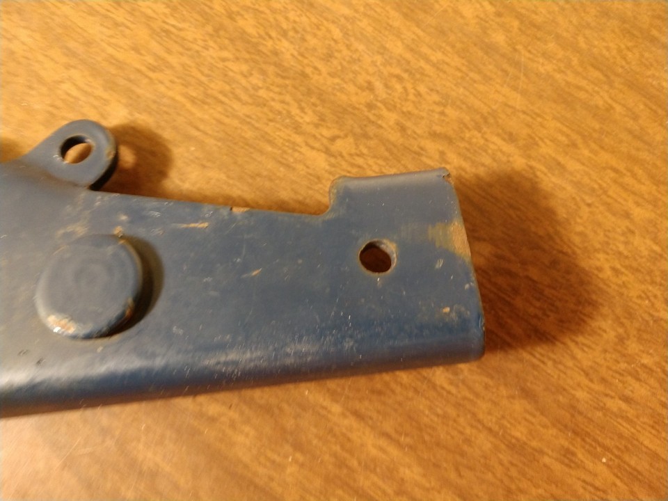MTD Push Mower R.H. Handle Wheel Bracket 16136C | eBay