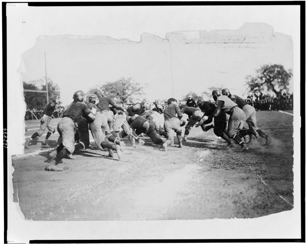8" x 10" Photo 1900 Football | eBay