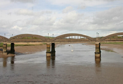 Photo 6x4 Bridge in Kirkcudbright Bridge over the Dee at low tide ...