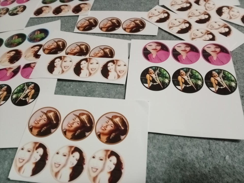 Selena Quintanilla Tejano Singer 169 Pinback Button Photos Round ...
