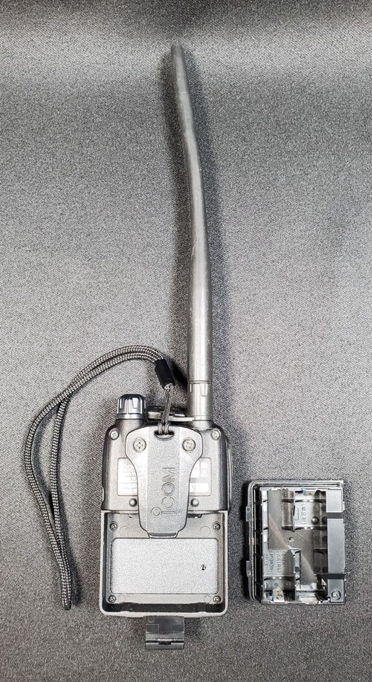 Icom IC-T90 Tri-Band FM Transceiver Amateur Radio Handheld Radio USED ...