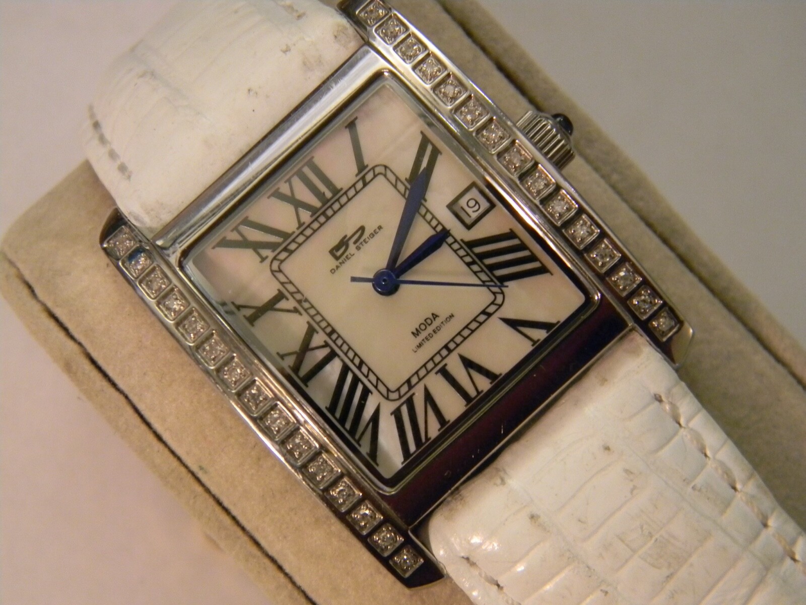 DANIEL STEIGER MOP 30 DIAMOND MODA LTD ED. QUARTZ LADIES WATCH -RUNS ...