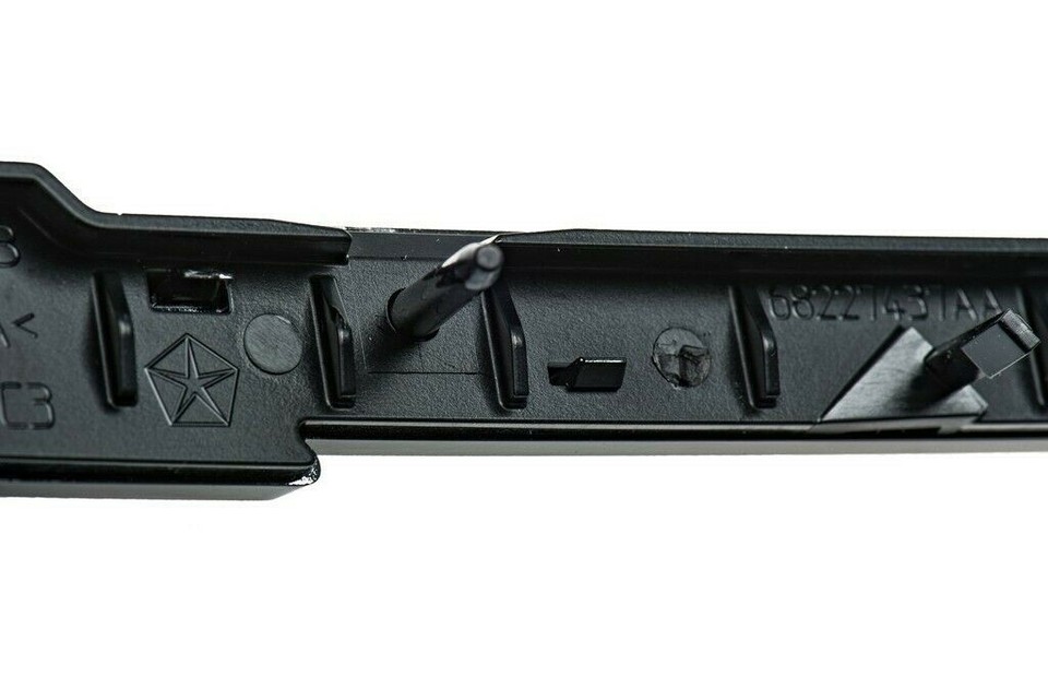 15-23 DODGE CHARGER FRONT GRILLE EMBLEM BADGE NAMEPLATE MOPAR GENUINE ...