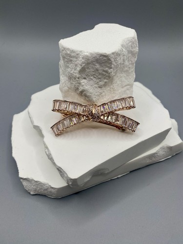BNIB Butler & Wilson Rose Gold Tone Crystal Hair Clip In Gift Box | eBay UK