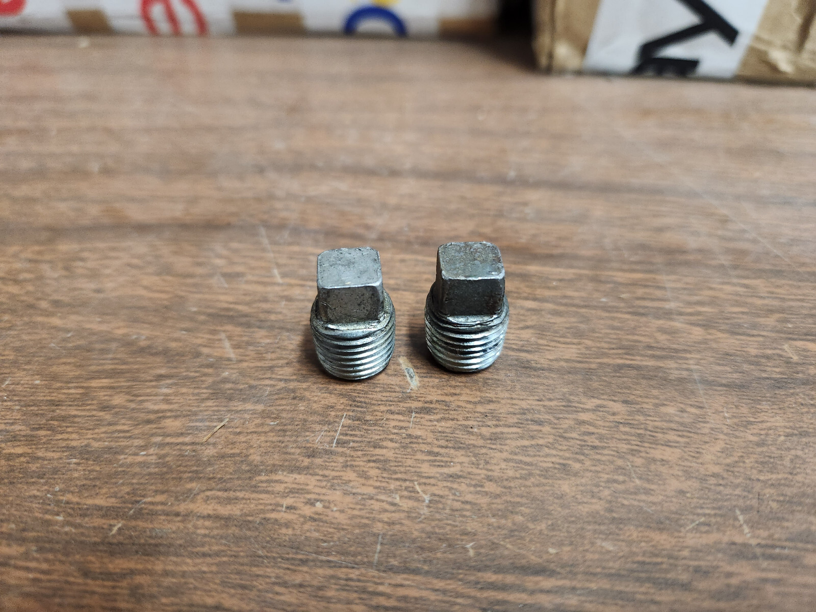 5HP Tecumseh Sno King Engine Model HS50-67370K Oil Drain Plugs 27642 | eBay