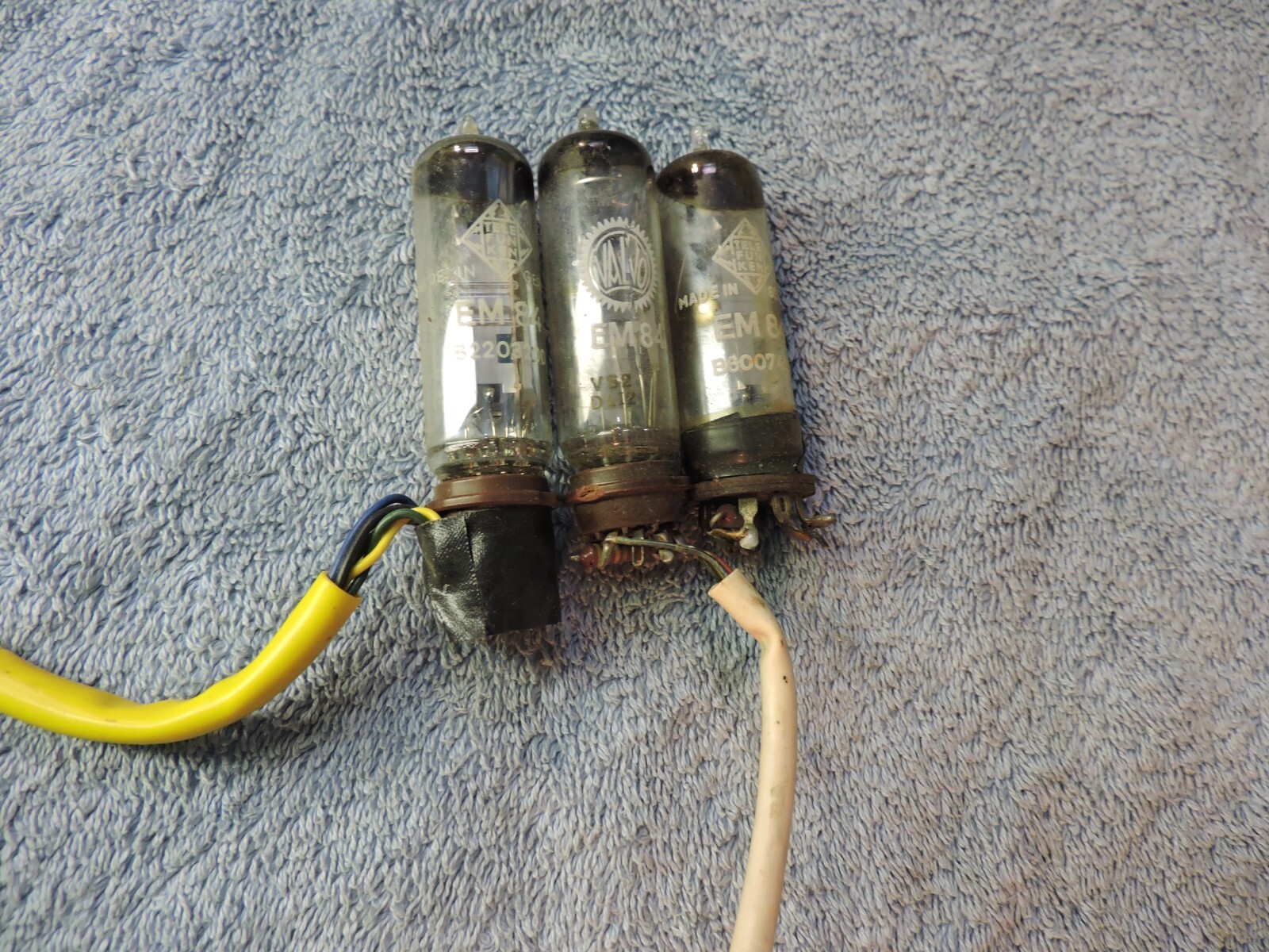 3 Vintage Telefunken & Valvo EM84 6FG6 Magic Eye Tubes | eBay