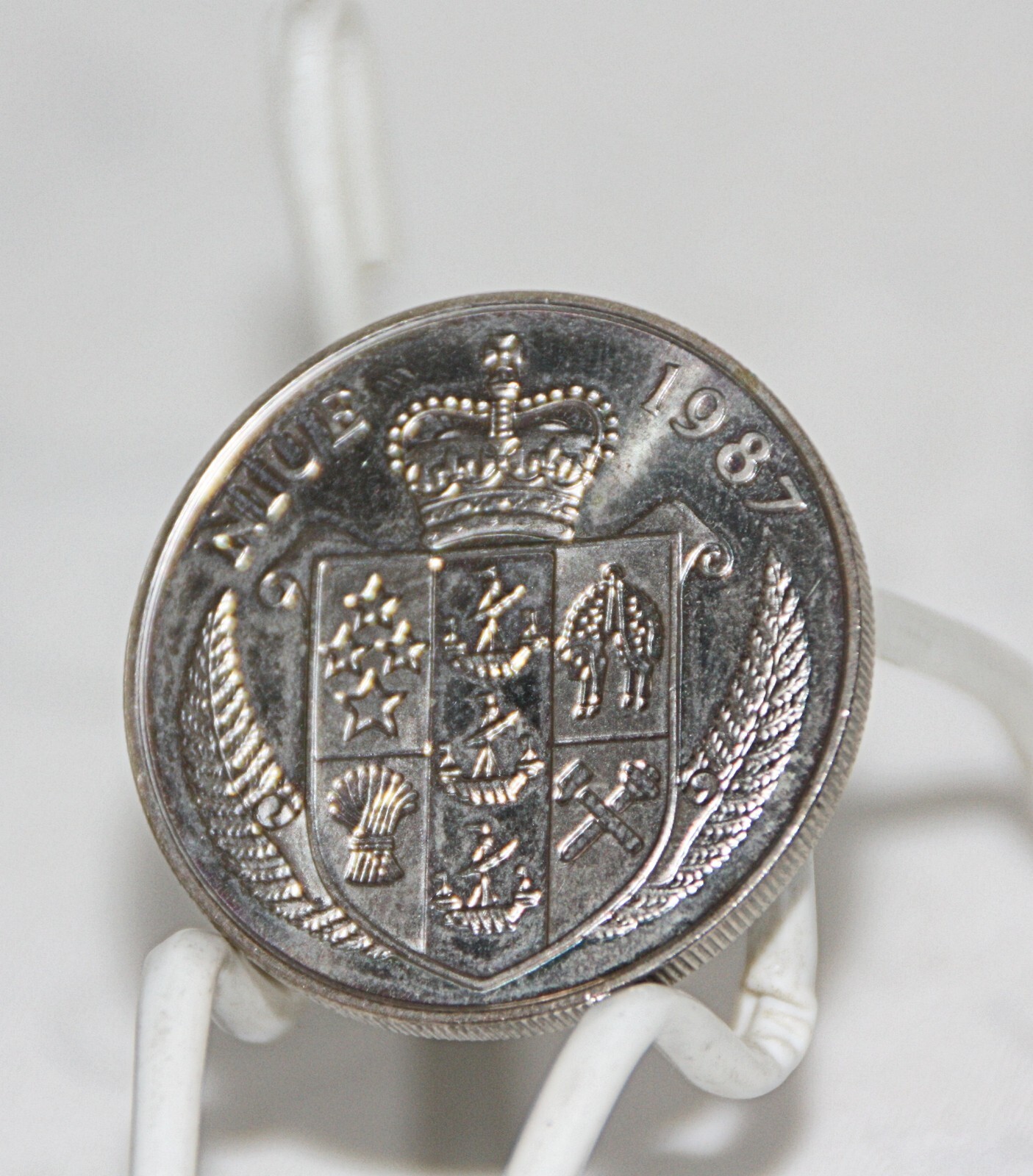 Münze 5 DOLLARS NIUE 1987 BORIS BECKER OLYMPIC GAMES SEOUL WIMBLEDON ...