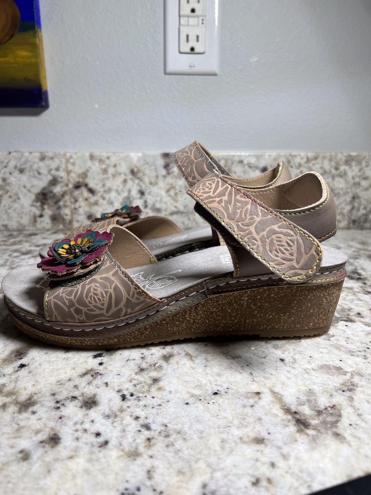 L'Artiste Spring Step Leather Wedge Rose Embossed Sandals Cuteness Sz38 ...